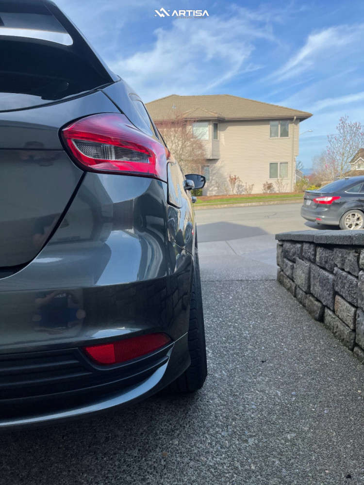 2016 Ford Focus ST Wheel Offset Poke Stock | 1594819 | Anovia