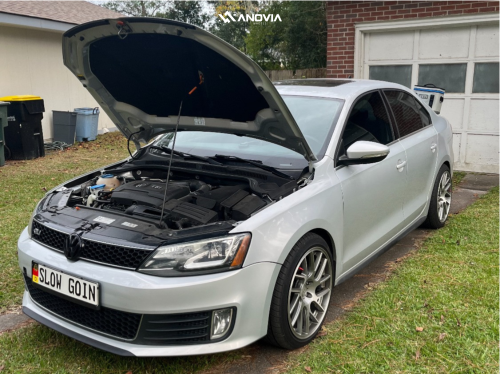 2013 Volkswagen Jetta GLI Wheel Offset Nearly Flush Stock | 2488997 ...